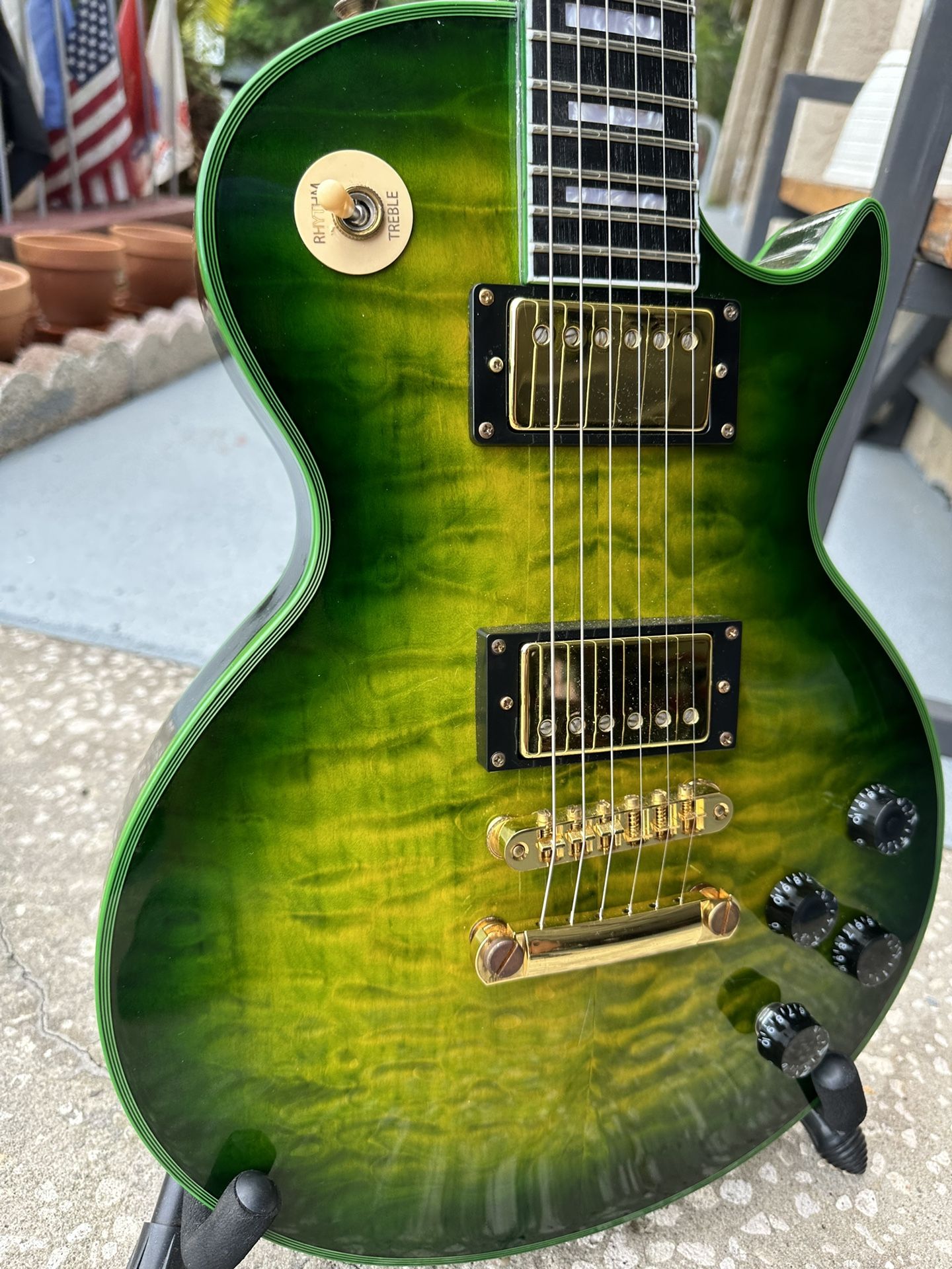 Gibson Les Paul Custom Chibson for Sale in Brandon, FL - OfferUp