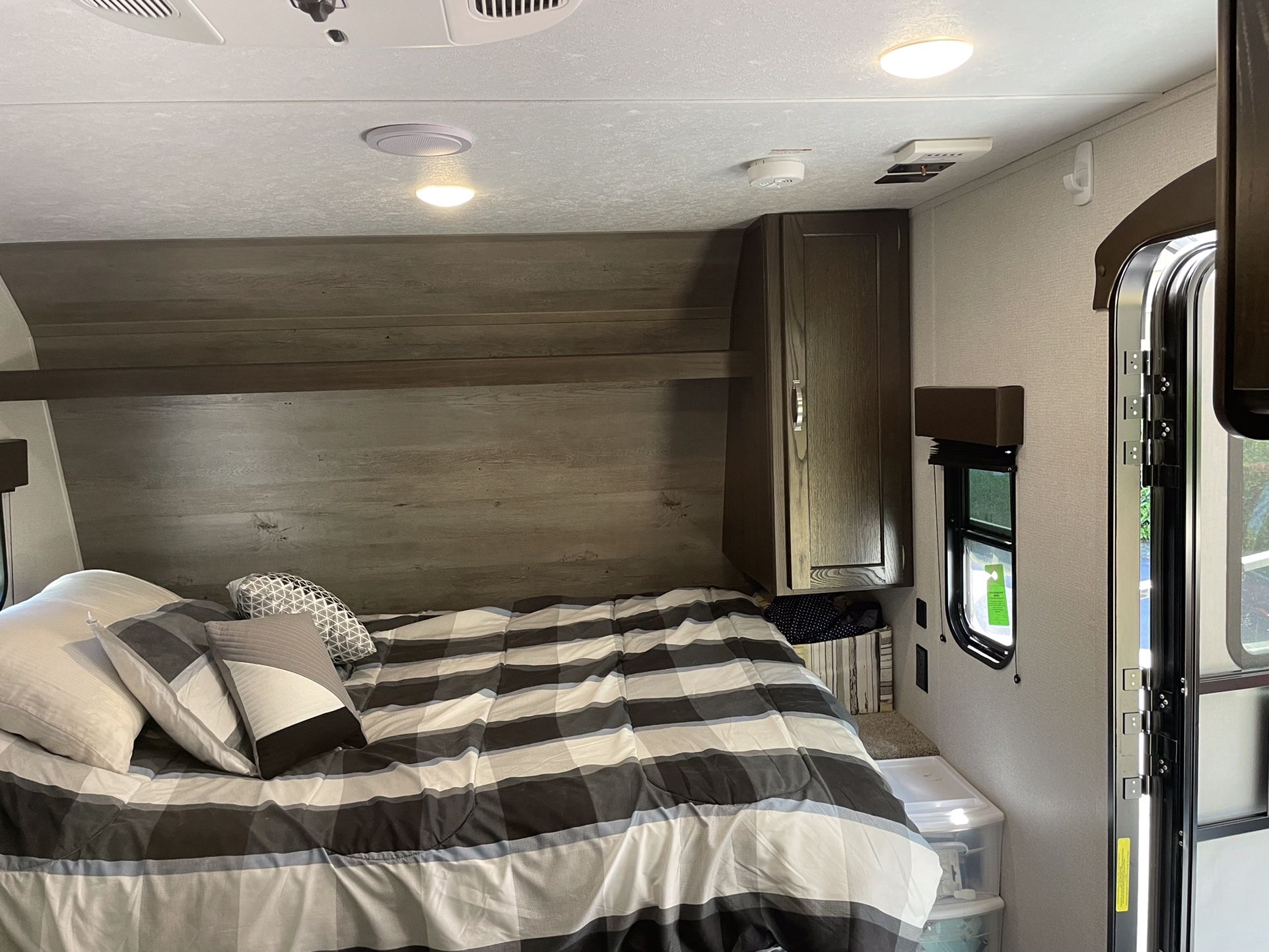 2020 Keystone Springdale 1860SS for Sale in Seatac, WA - OfferUp