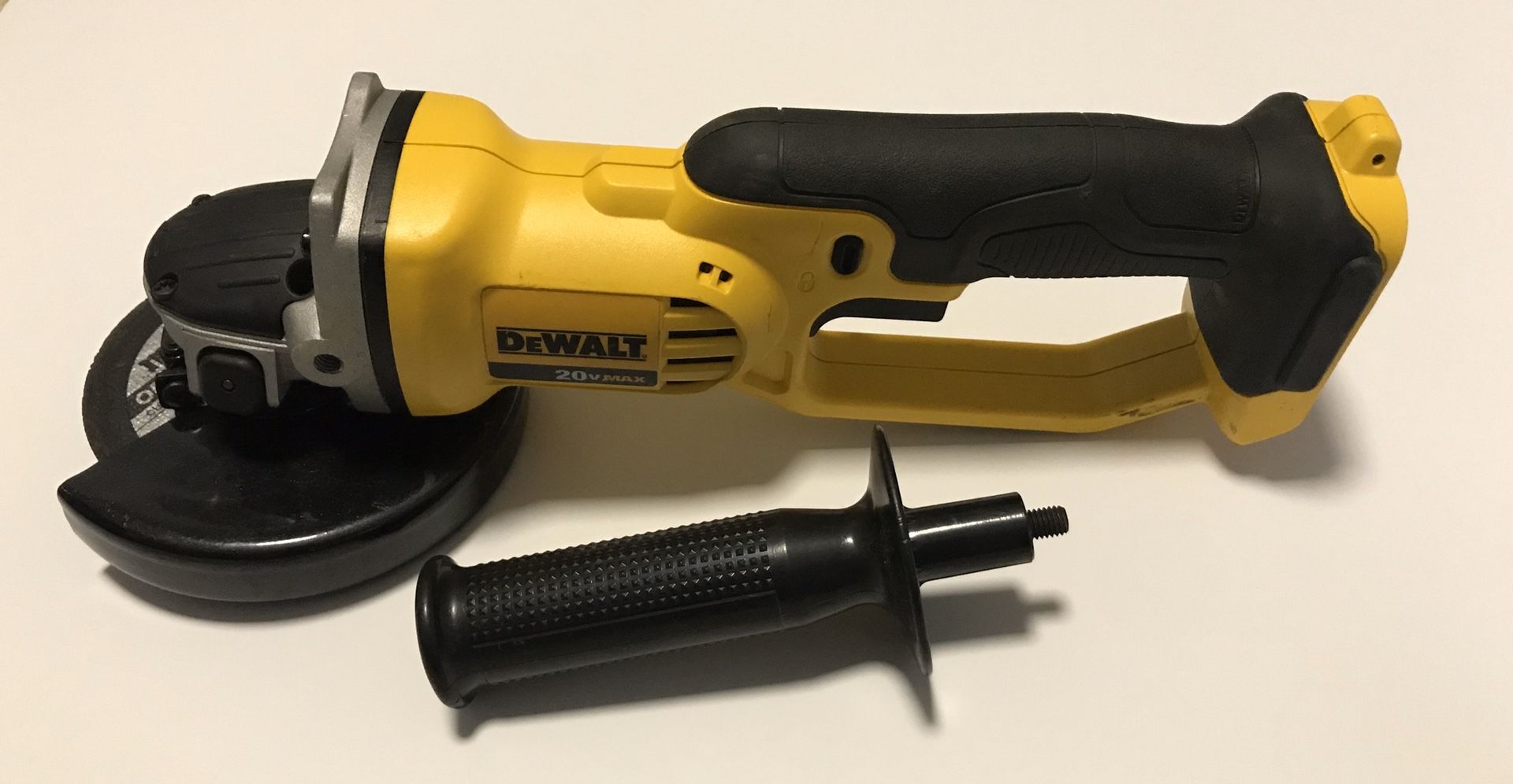 USED DeWalt DCG412 Grinder (PRICE IS FIRM) for Sale in San Antonio, TX ...