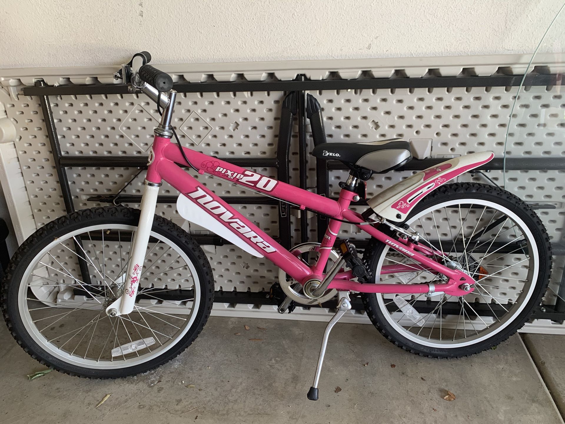 Novara Pixie 20 bike for girls for Sale in Rancho Cucamonga, CA - OfferUp