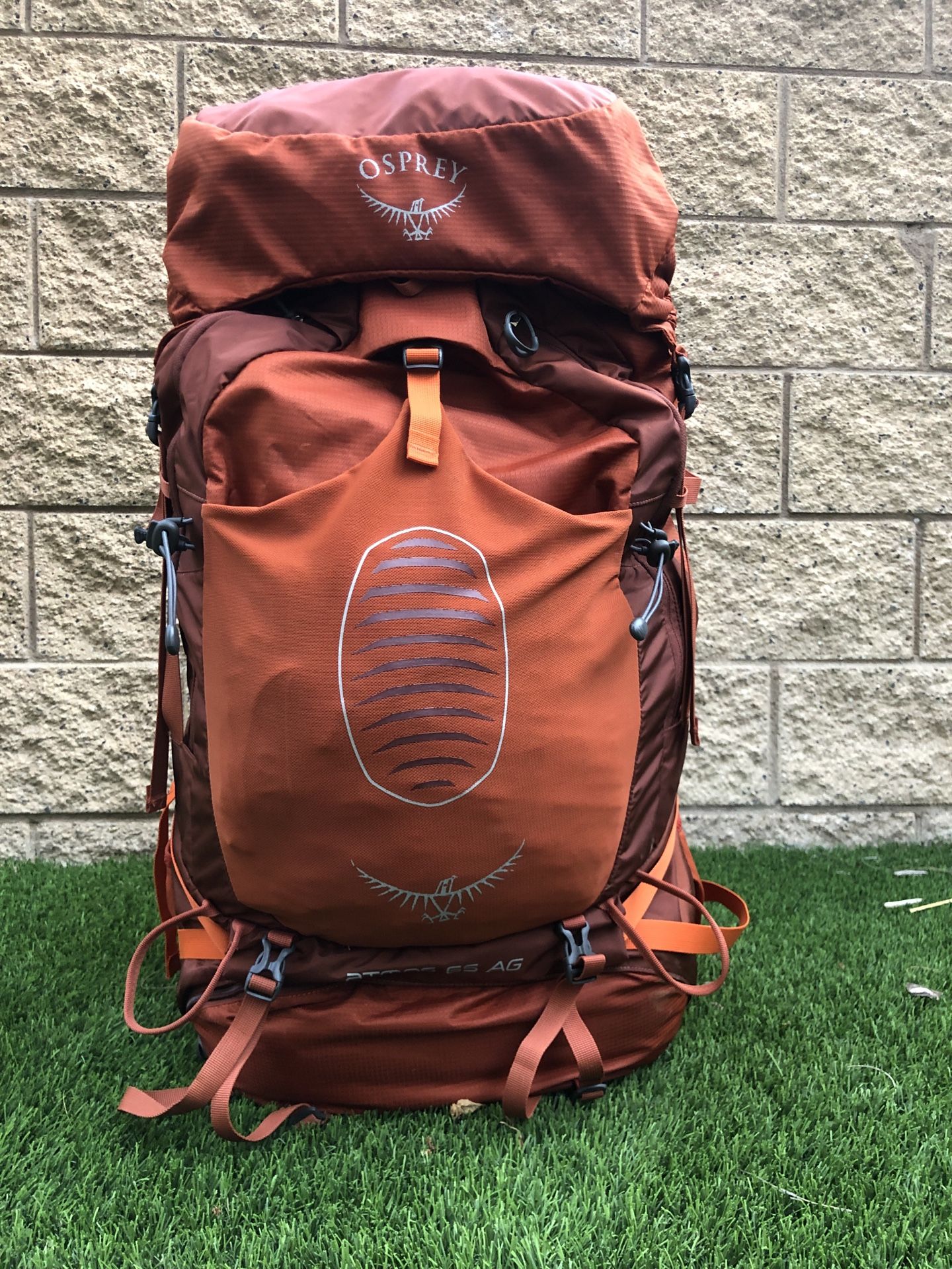 Osprey ATMOS 65 AG Backpack Hiking Trail for Sale in San Diego, CA ...