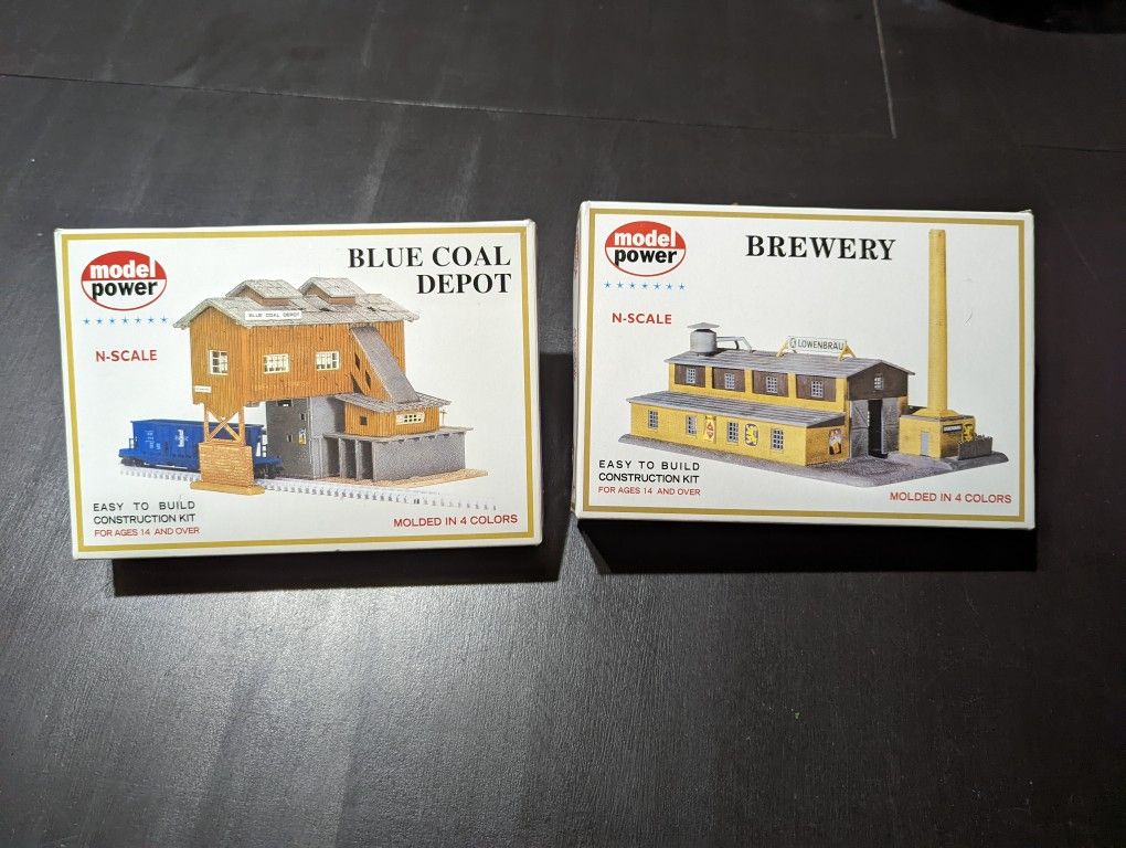 Model Power N-scale set of two LOWENBRAU brewery and Blue coal Depot ...