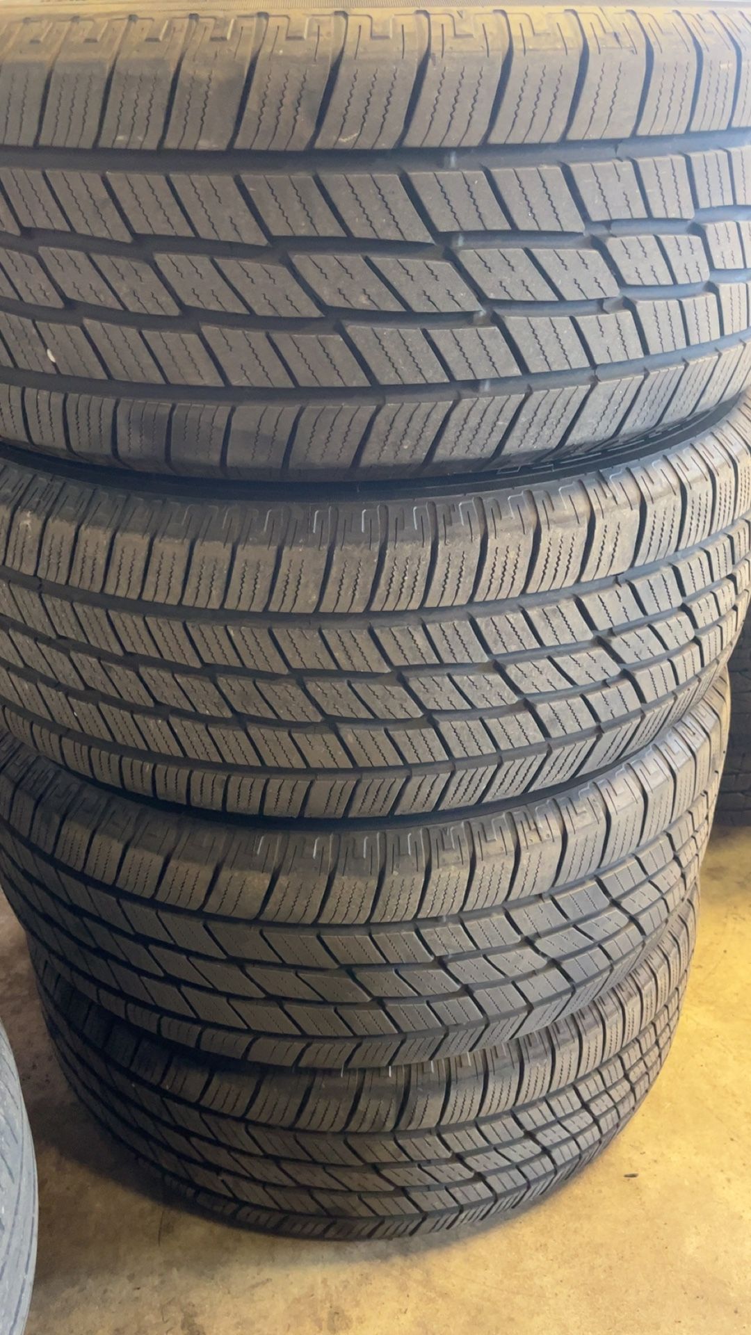 20in Toyo Open Country HT/D for Sale in Greenville, NC - OfferUp