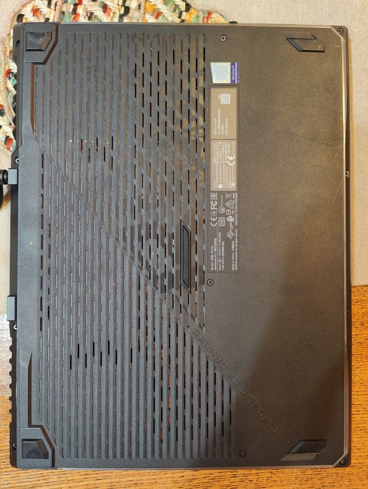 Gaming laptop Asus ROG Strix G512L Intel I7 Nvidia RTX Wrap around RGB ...