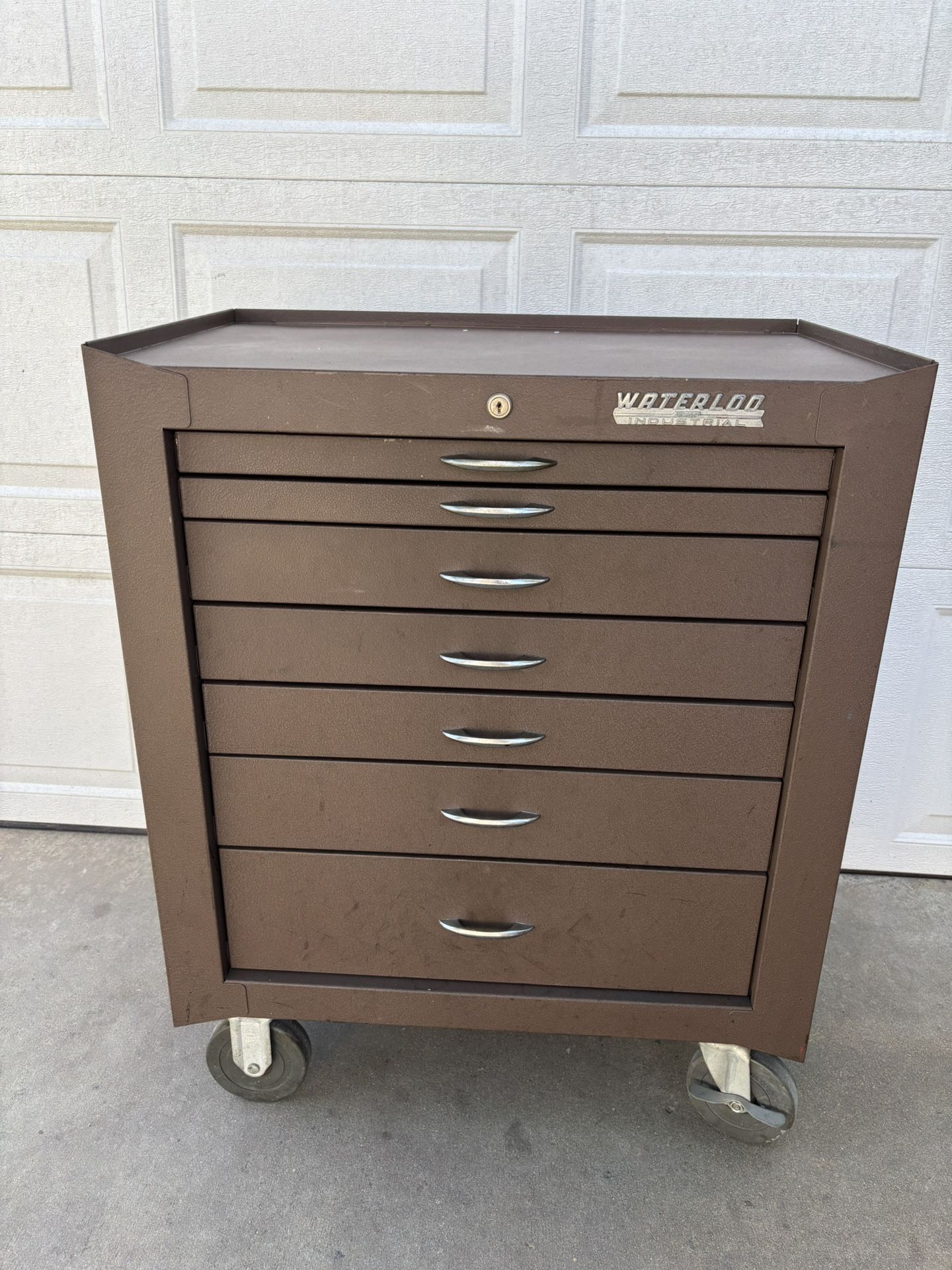 Tool Box Rollaway for Sale in Lakewood, CA - OfferUp