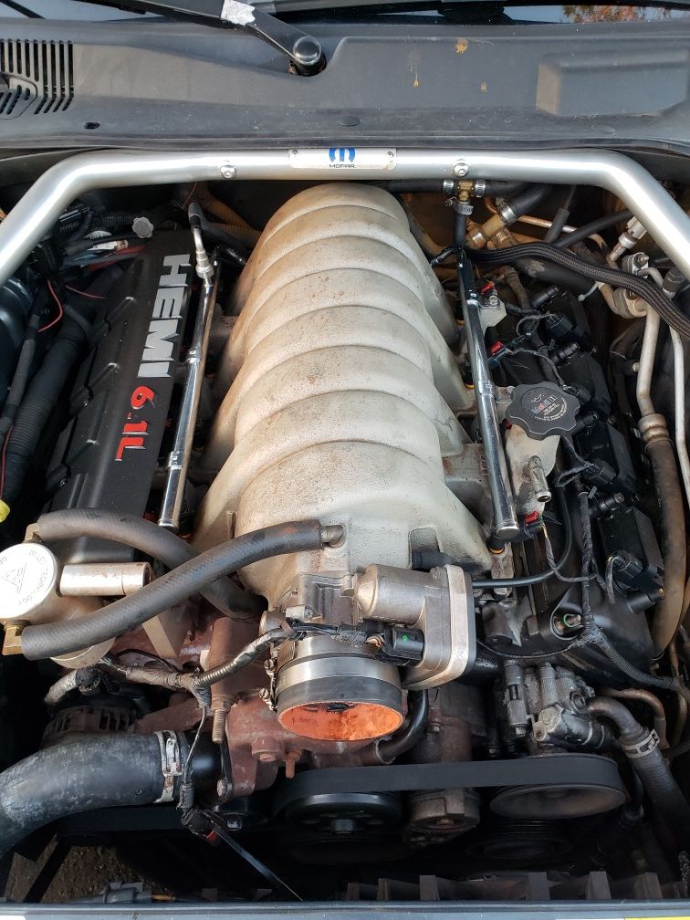 SRT8 6.1 hemi engine and transmission for Sale in Fort Lauderdale, FL ...