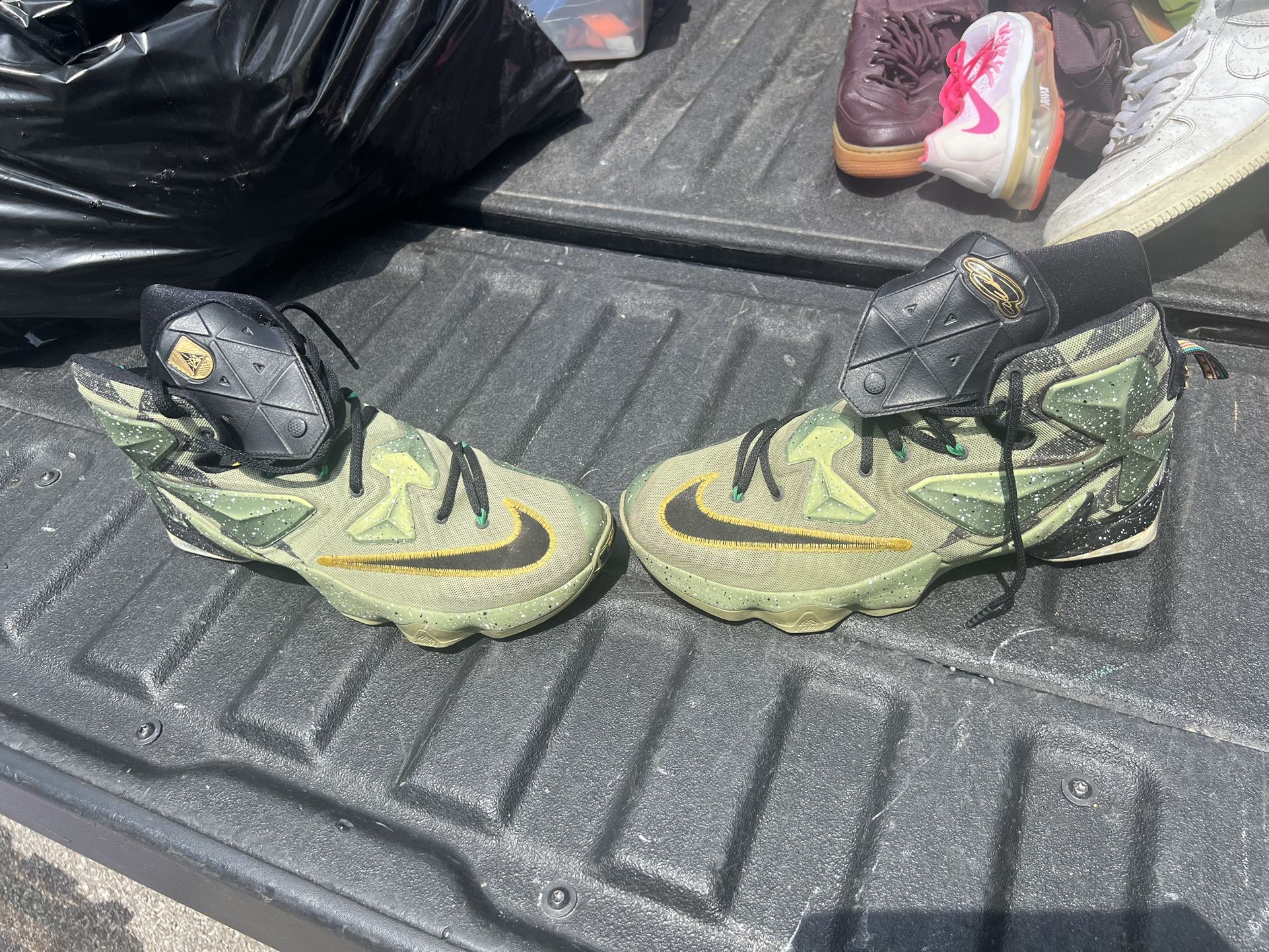 Nike Lebron James X111 Men’s Athletic Shoes Size 12 for Sale in ...