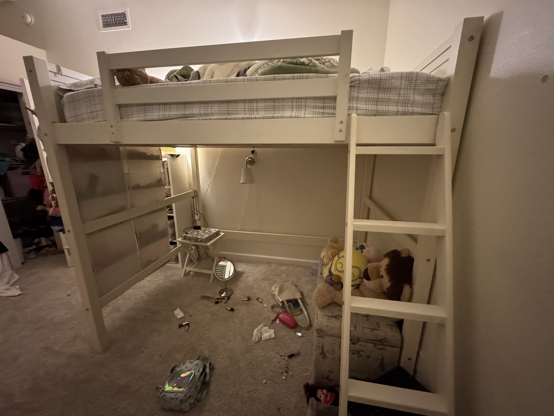 Full Size Loft Bed for Sale in Chandler, AZ - OfferUp