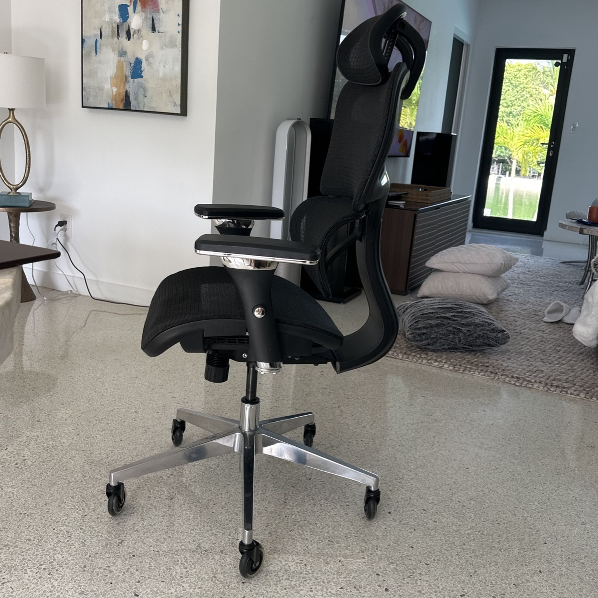 Ergo Office Chair for Sale in Oakland Park, FL - OfferUp
