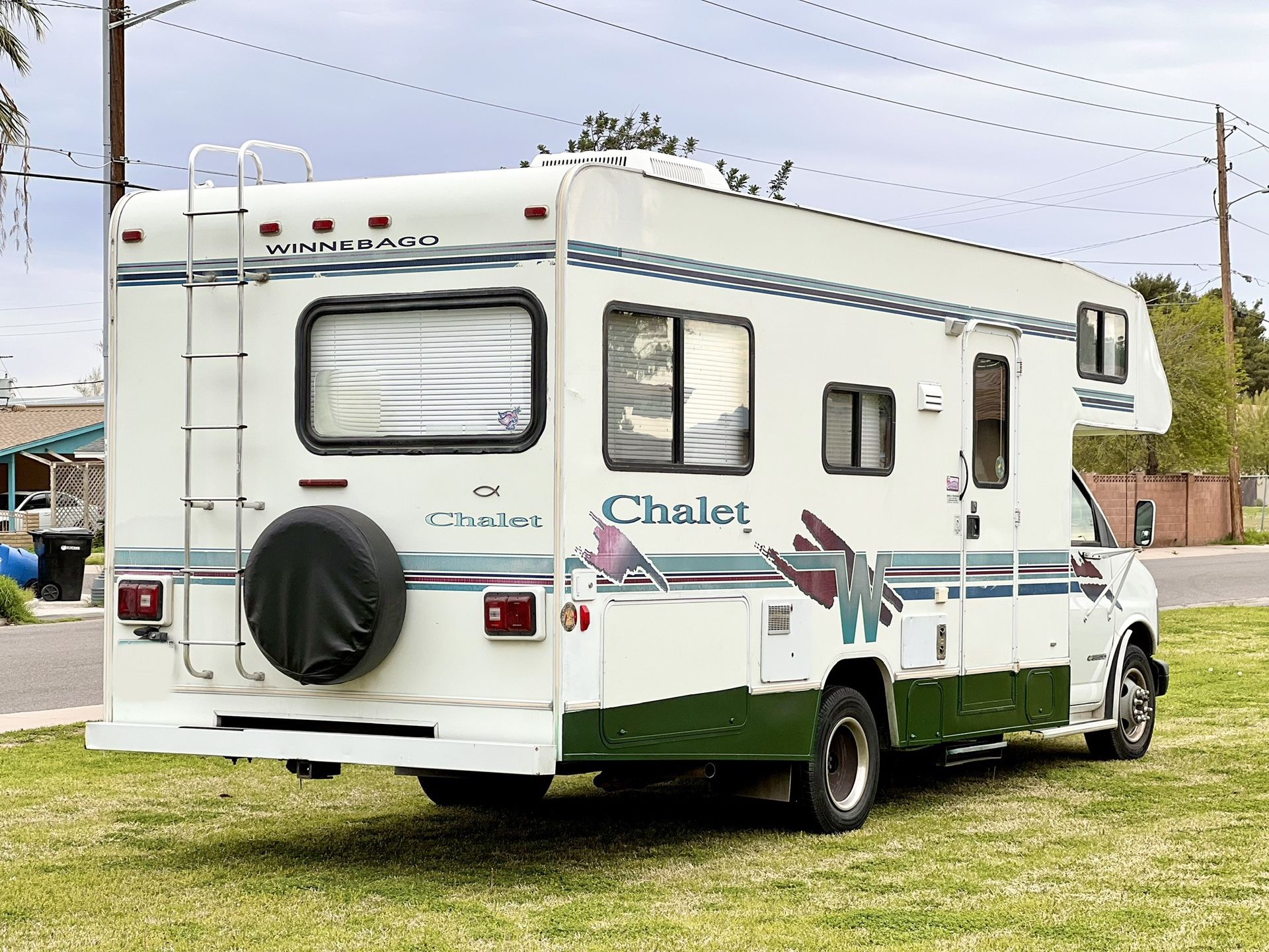 2000 Chevrolet Winnebago for Sale in Phoenix, AZ - OfferUp