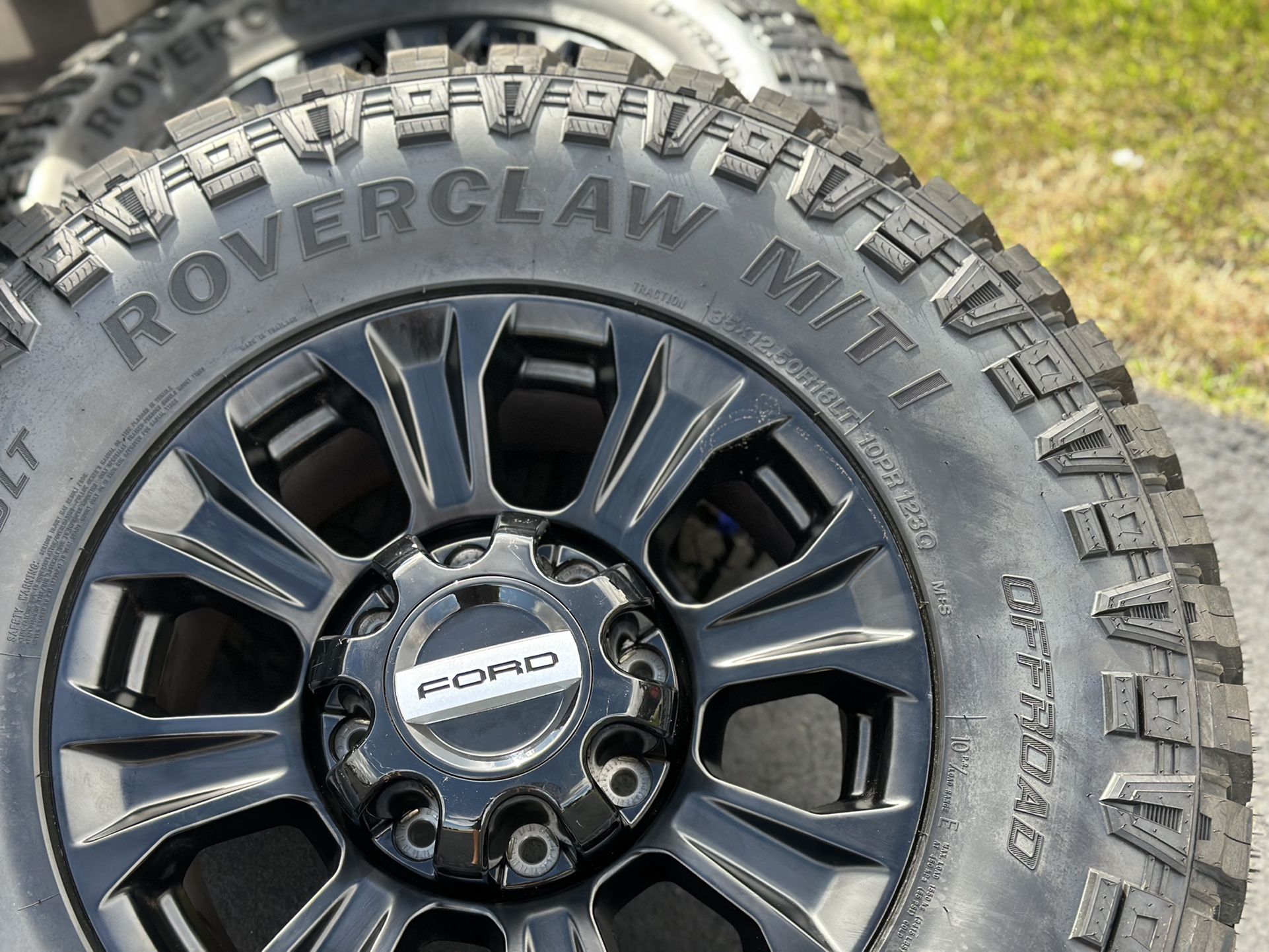NEW 2023 OEM 18" Tremor wheels Ford F-250 35” tires MT 10ply F350 rims ...