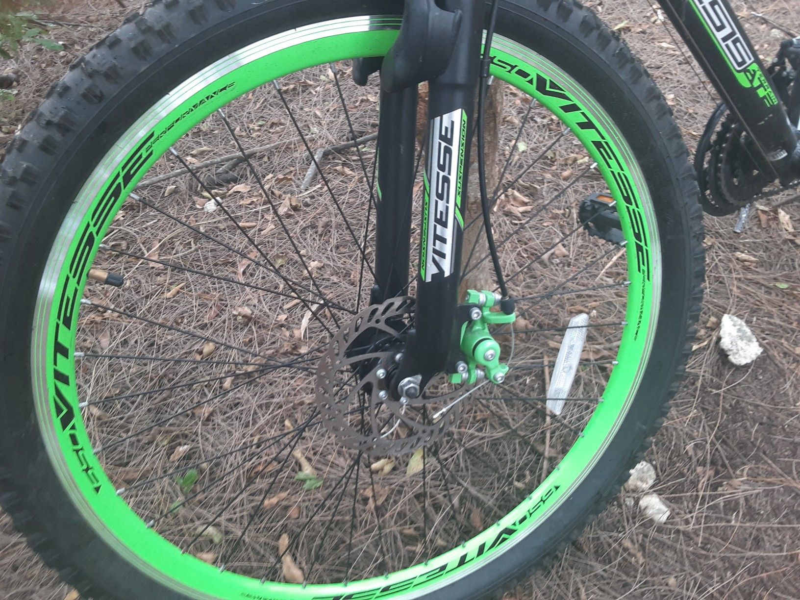Genesis 27.5" RCT Men's Bike, Lime Green for Sale in Pompano Beach, FL ...