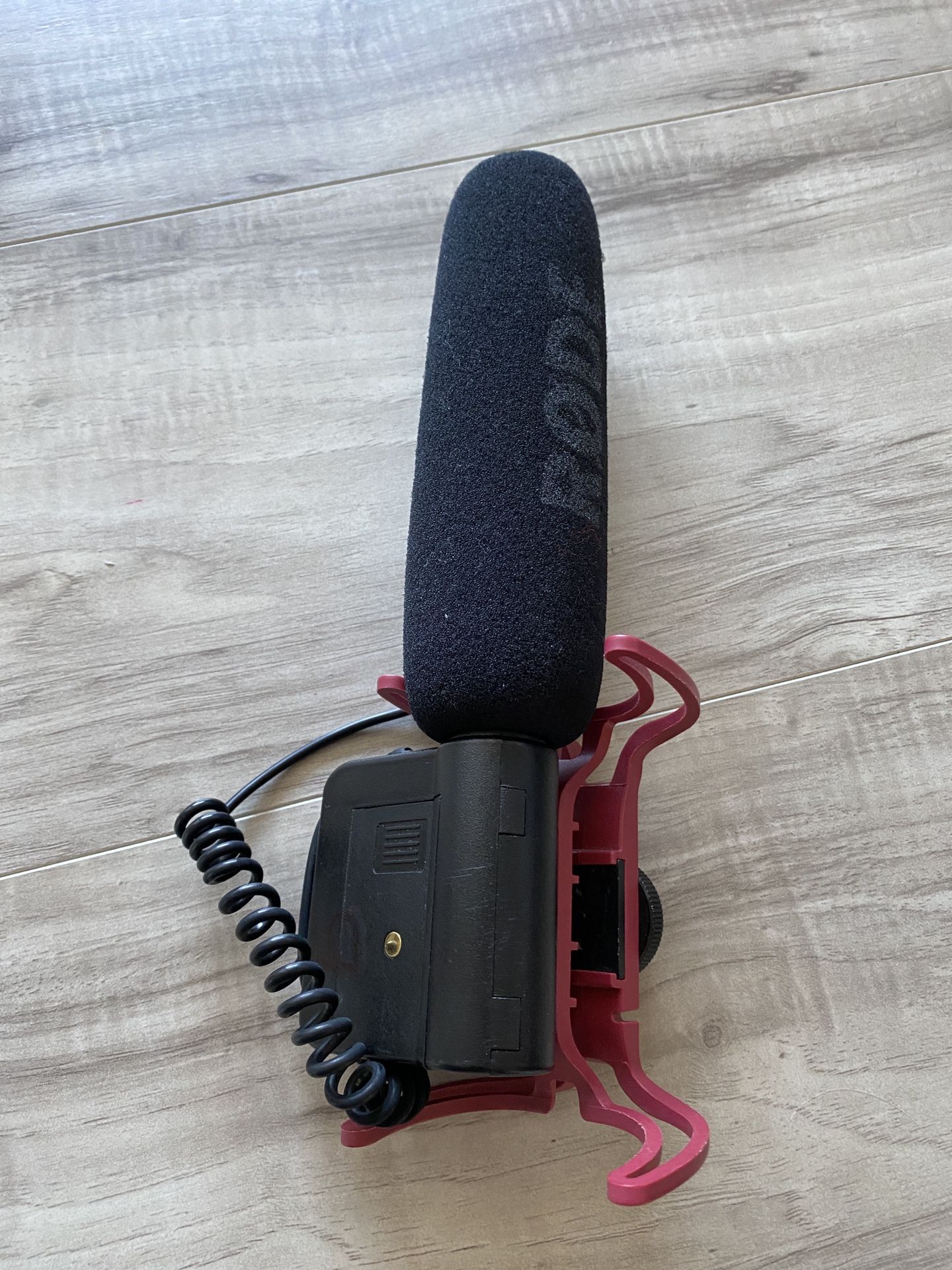 RODE Microphone Camera-Mount Shotgun With Shock Absorber for Sale in ...