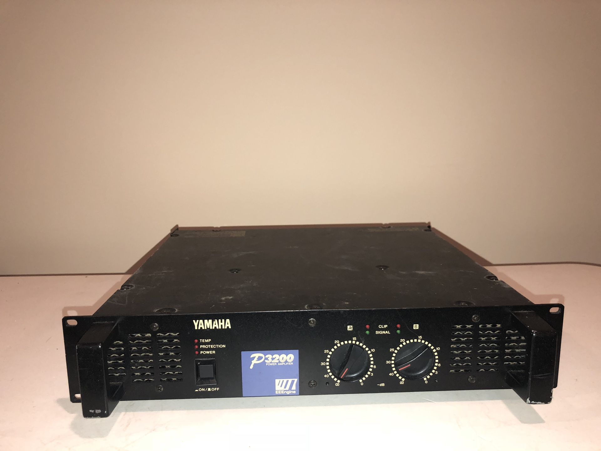 Yamaha P3200 Power Amplifier for Sale in Trenton, NJ - OfferUp