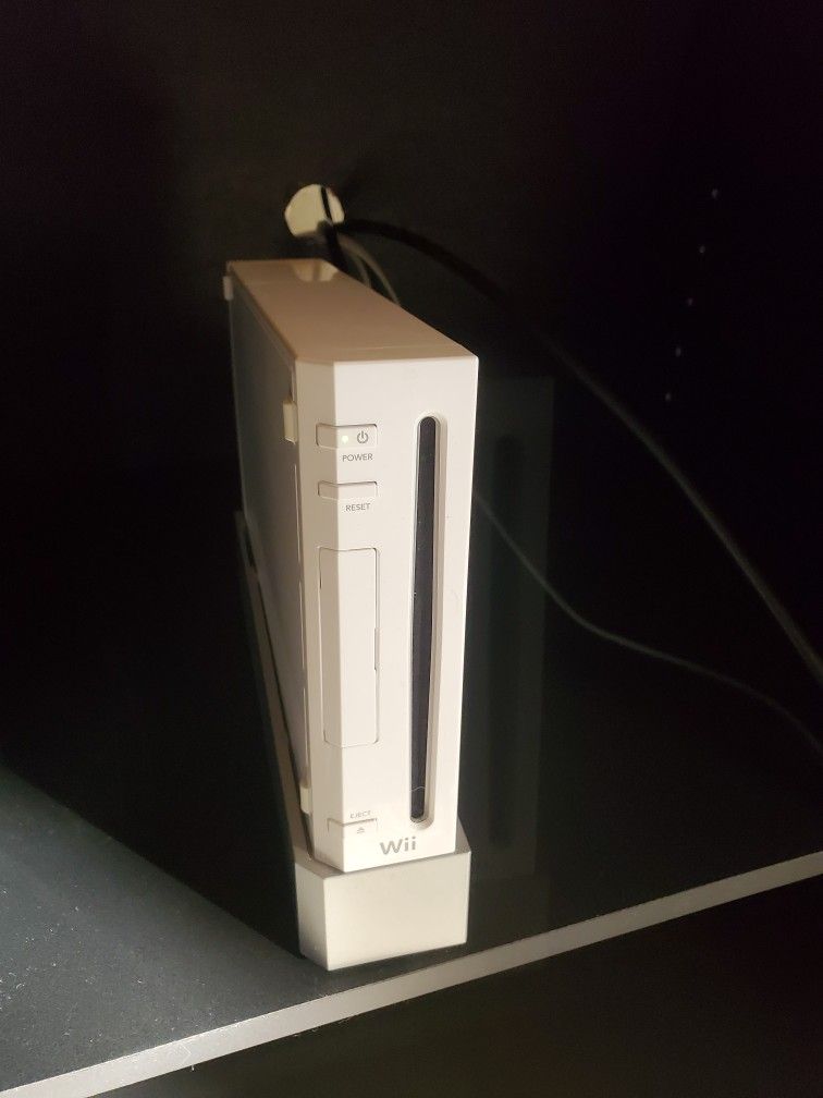 Nintendo Wii Bundle (18 Games, Fit Board + More) for Sale in Las Vegas ...