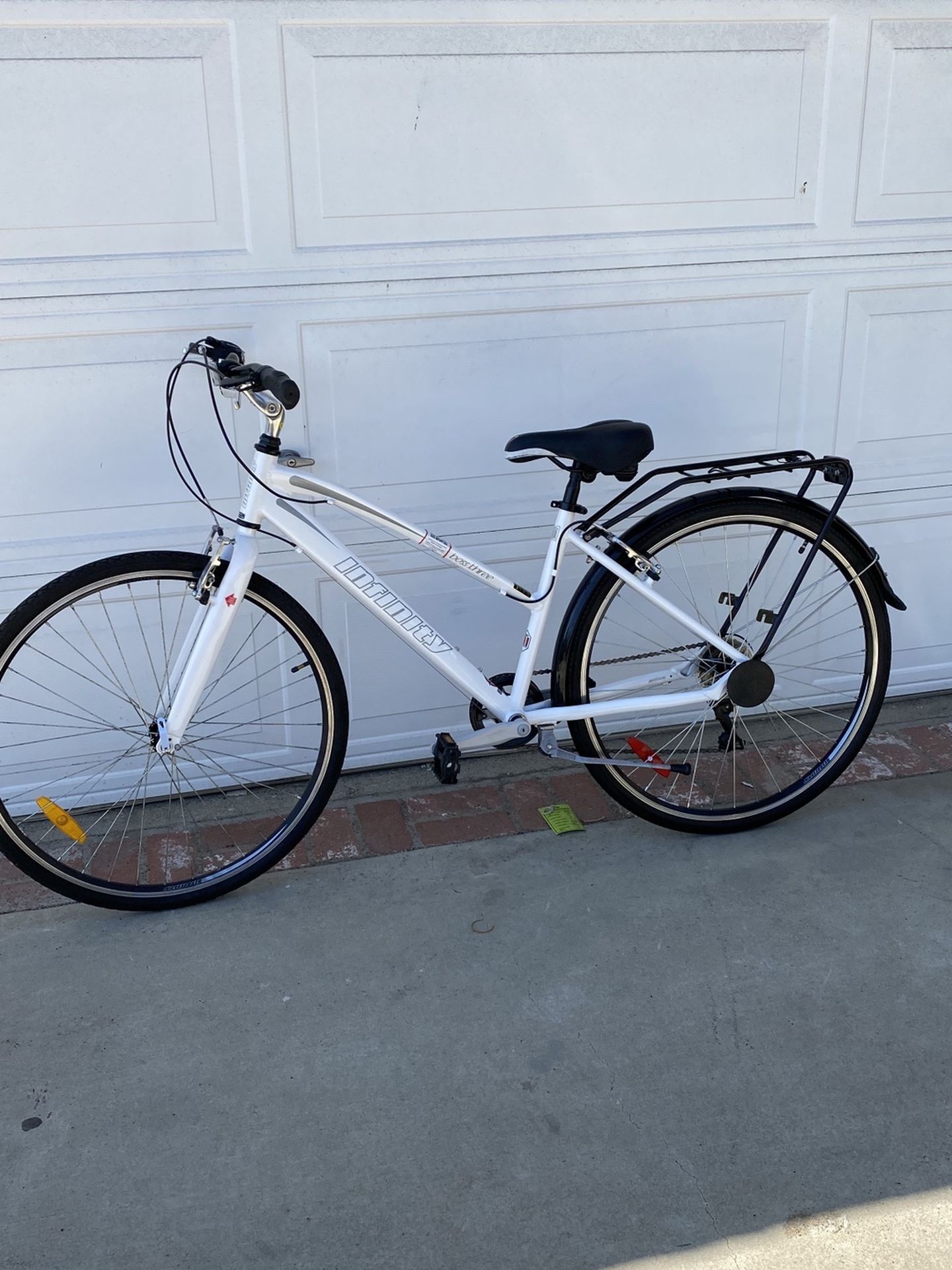 Infinity Boss three Unisex 700c 28 in. x 18" 21 Speed, Hybrid Aluminum ...