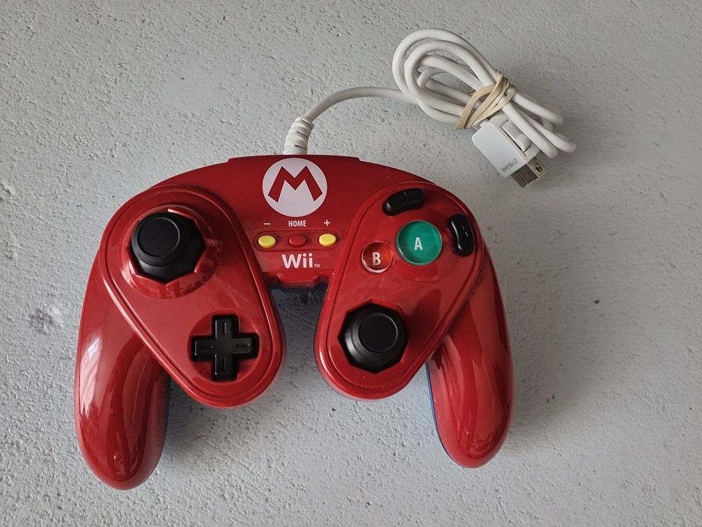 Nintendo Wii Mario Controller Gamecube Style for Sale in Park Ridge, IL ...