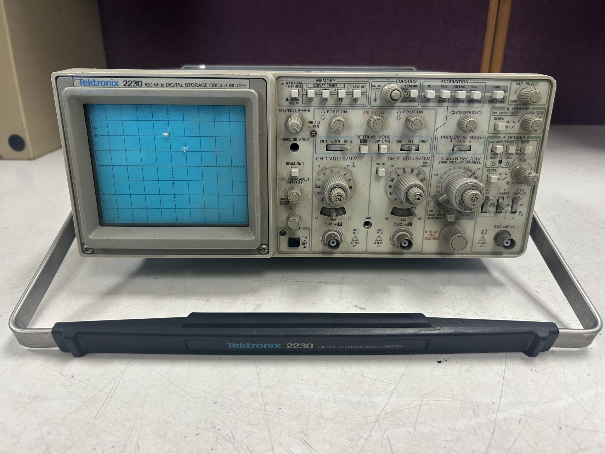 Tektronix 2230 100 MHz Digital Storage Oscilloscope for Sale in Santa ...