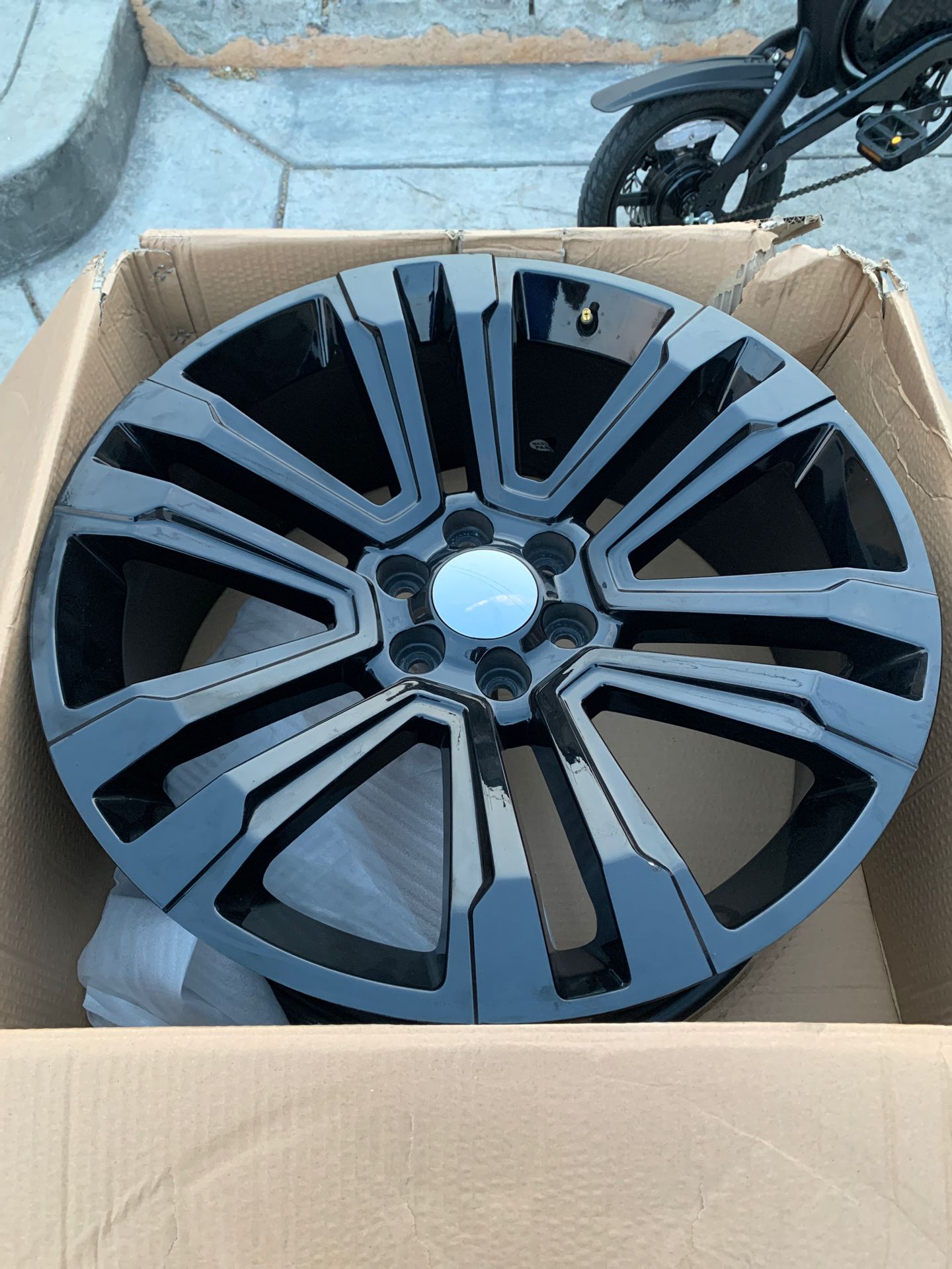 24 inch rims GMC reps for Sale in Hawthorne, CA - OfferUp