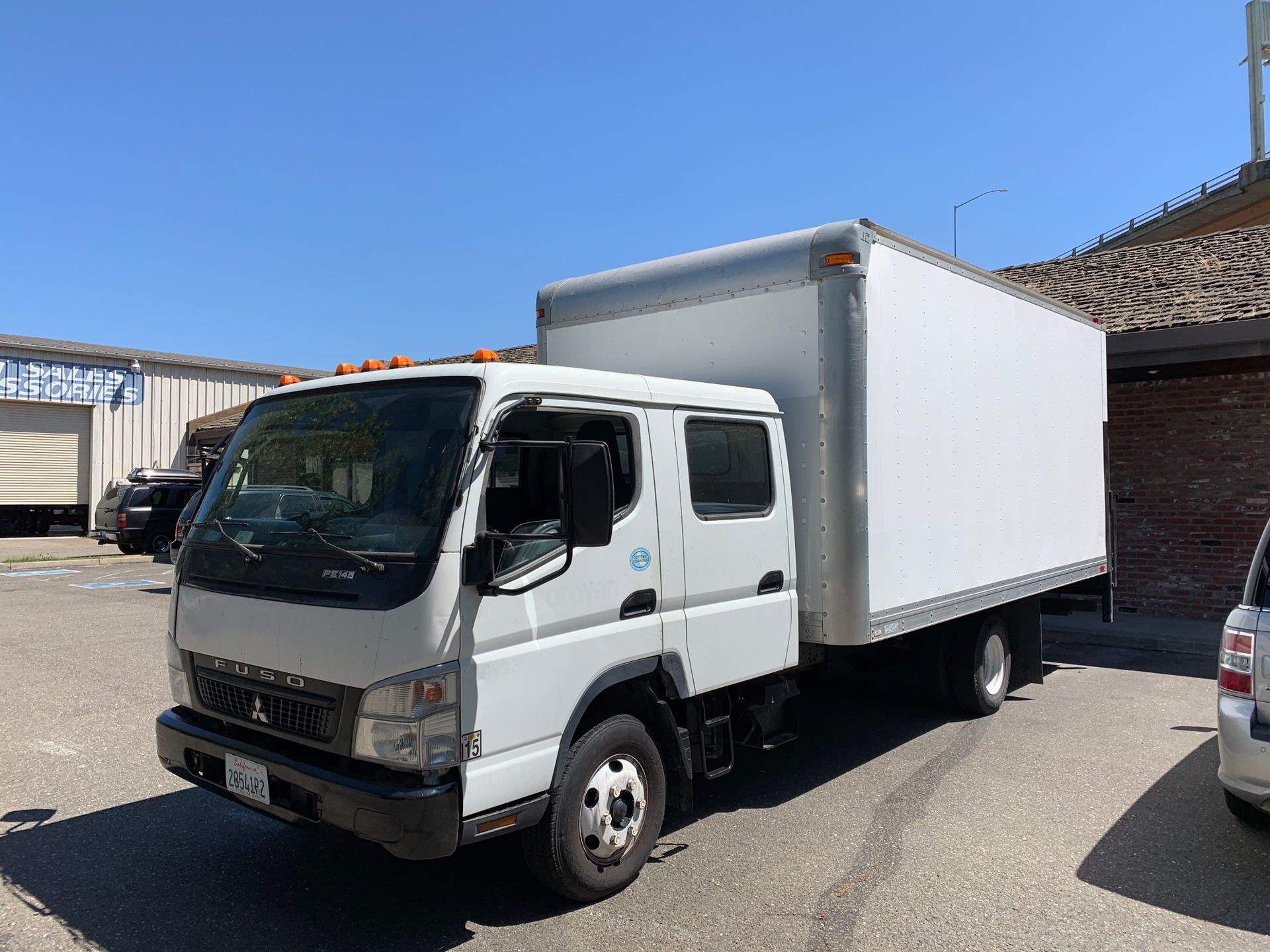 Mitsubishi FUSO Box Truck. Low Miles! Diesel. for Sale in Stockton, CA ...