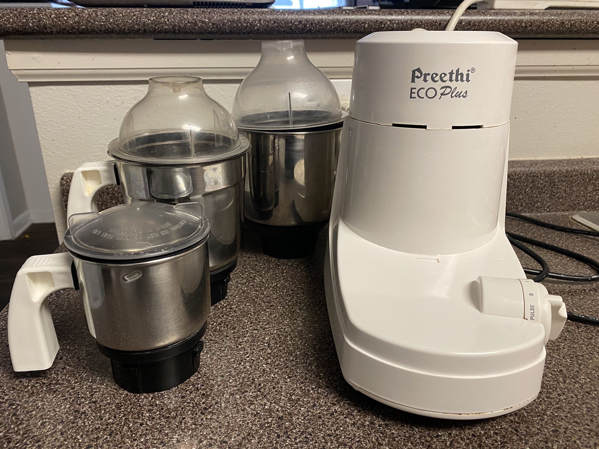 Preethi Eco Plus Mixer Grinder with 3 jars for Sale in Renton, WA - OfferUp