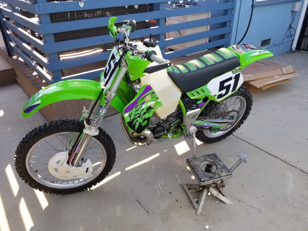 1990 Kawasaki KX500 w/title And Sticker for Sale in Long Beach, CA ...