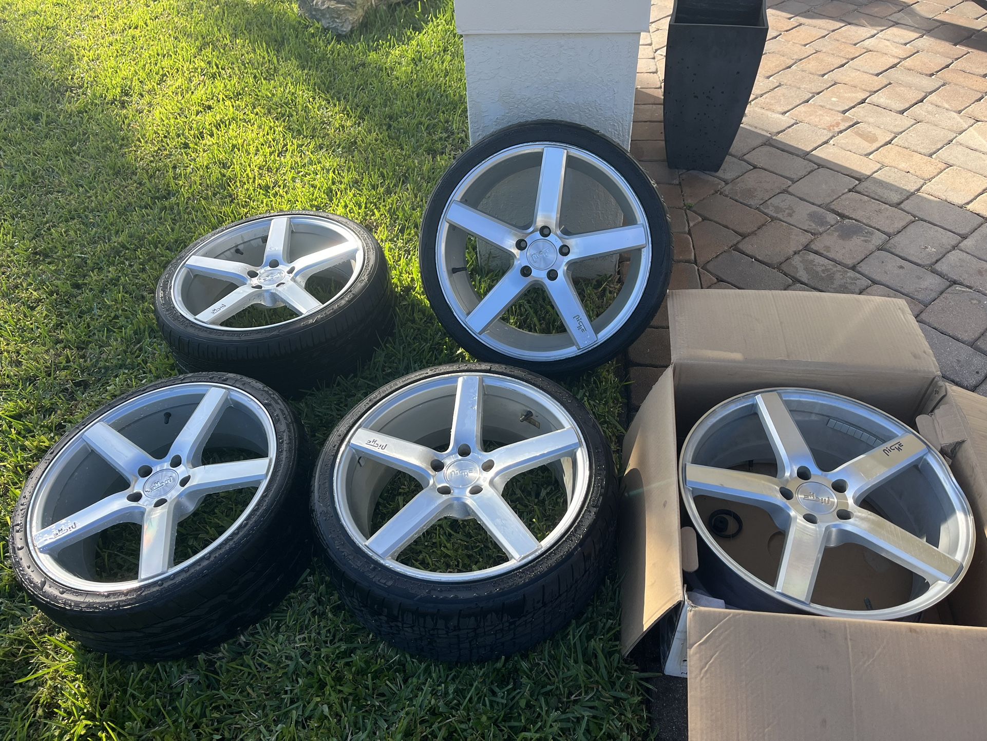 Rims 19x8.5 for Sale in Miami, FL - OfferUp