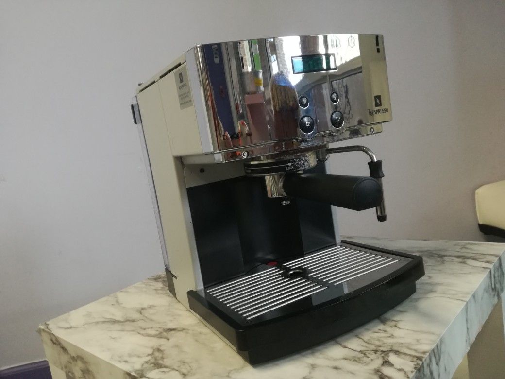 Nespresso D300 for Sale in Wellington, FL - OfferUp