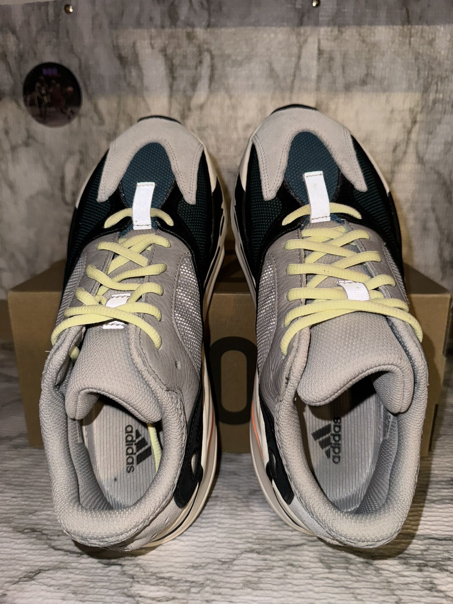 Yeezy 700 Wave Runner for Sale in Albuquerque, NM - OfferUp