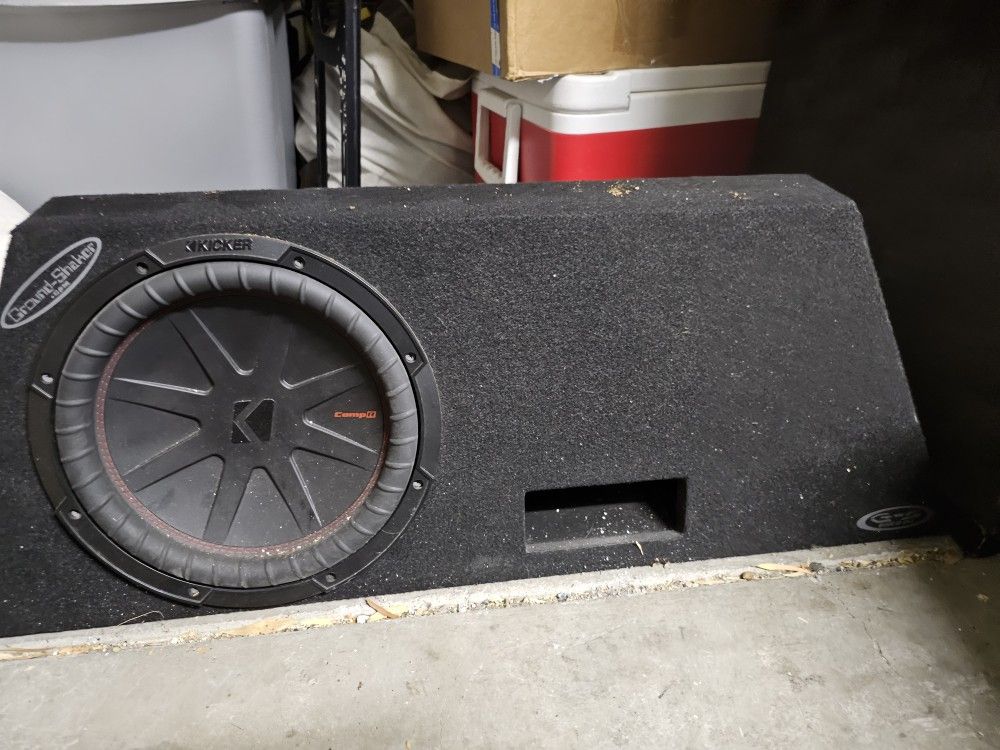 350z Custom Fited Sub Box 12 Inch for Sale in Las Vegas, NV - OfferUp
