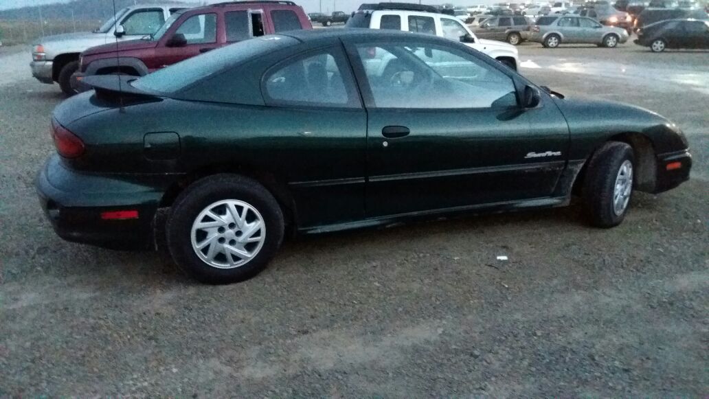 03 PONTIAC SUNFIRE STICK SHIFT RUNS GOOD VERY CLEAN INTERIOR READY TO ...