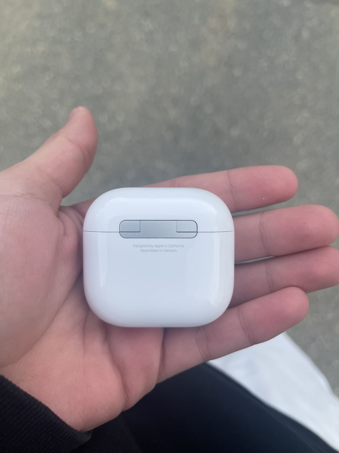 apple airpod gen 4 charging case for Sale in Charlotte, NC - OfferUp