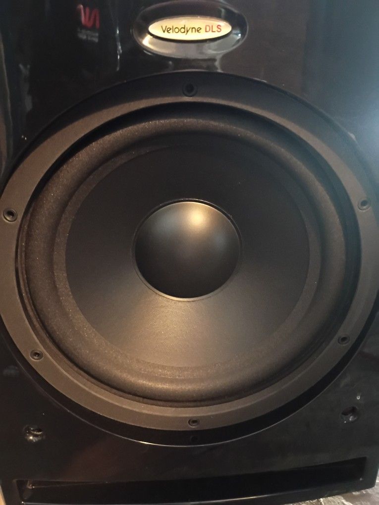 Velodyne DSL4000 Powered Subwoofer for Sale in Surprise, AZ - OfferUp