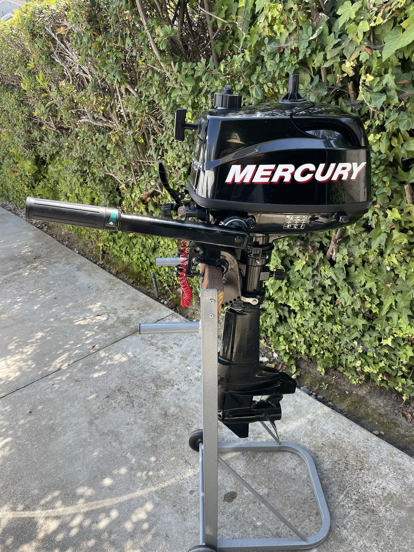 Mercury 4hp Outboard Motor for Sale in Laguna Niguel, CA - OfferUp