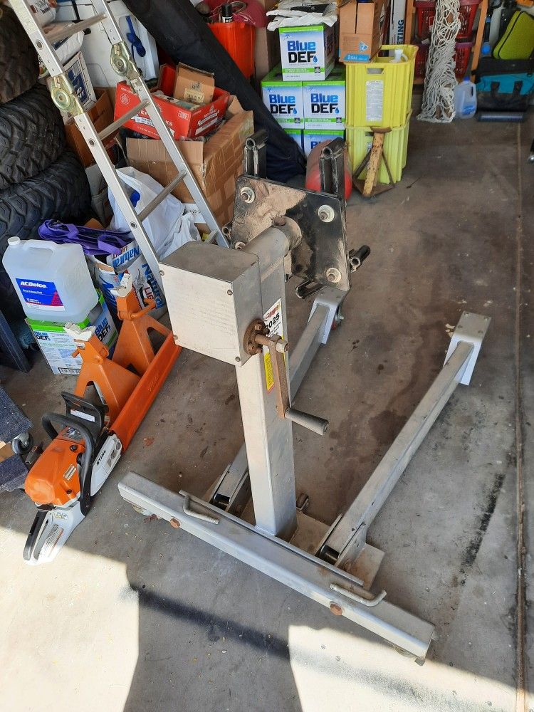 OTC 1500 Lb Geard Rotating Foldable Engine Stand for Sale in Glendale ...