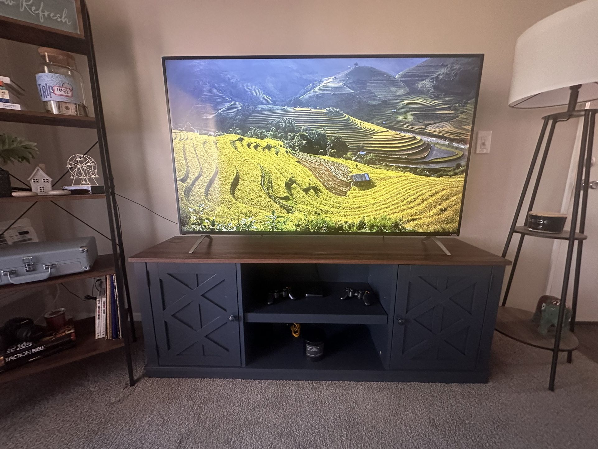 Smart Tv Vizio 60 Inch for Sale in Mission Viejo, CA - OfferUp