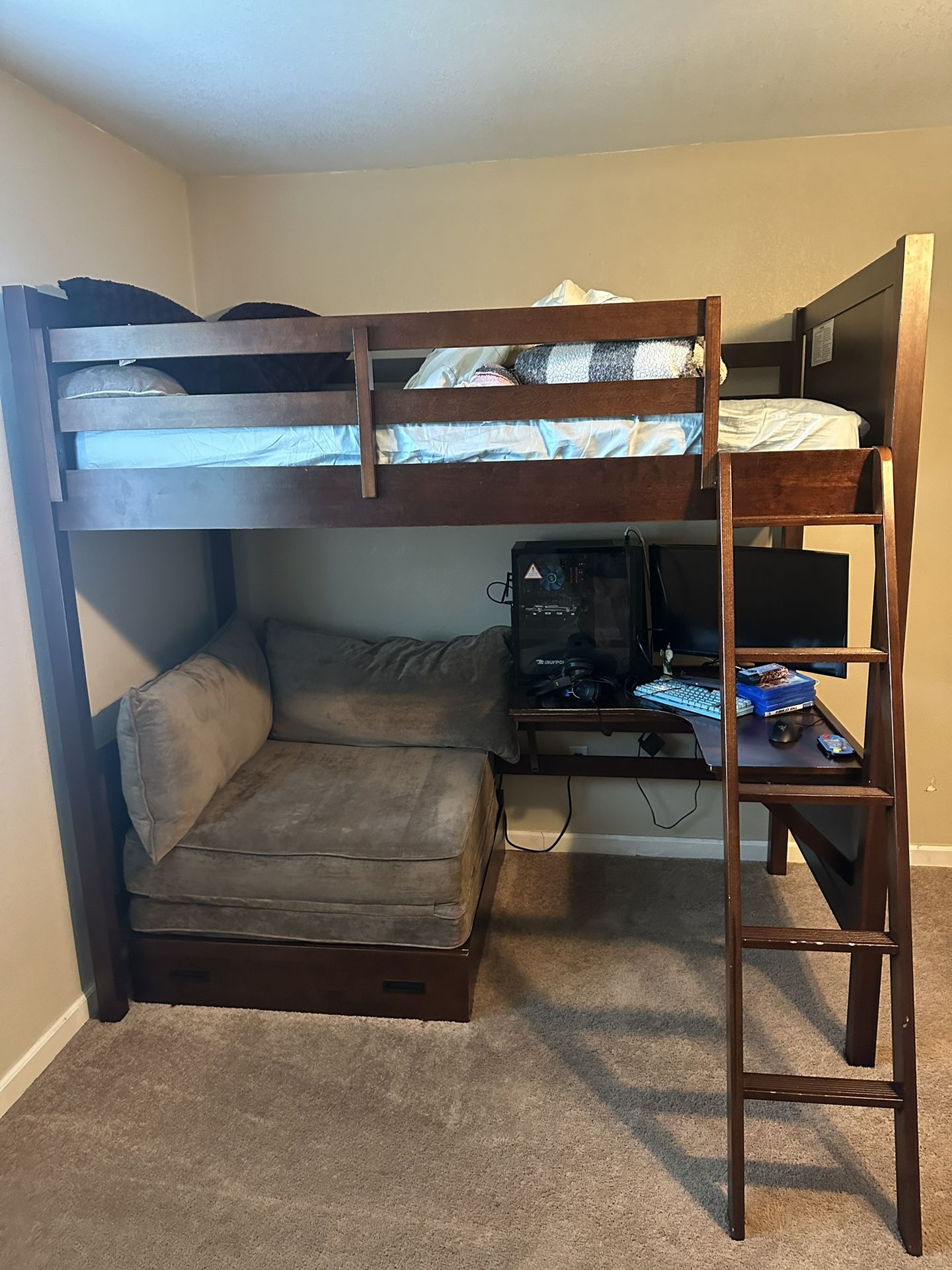 Universal furniture bunk beds store