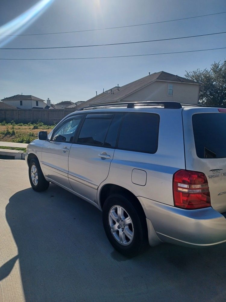 2002 Toyota Highlander for Sale in Crosby, TX - OfferUp
