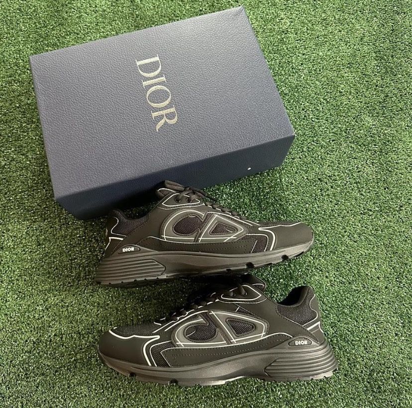 Dior B30 for Sale in Chicago, IL - OfferUp