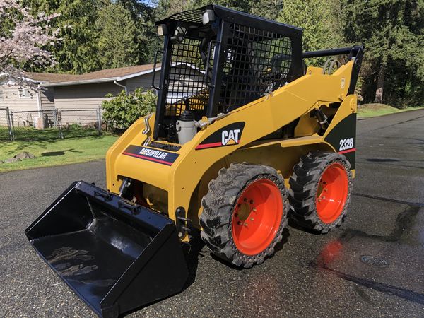 Cat caterpillar 232 bobcat skidsteer for Sale in Federal Way, WA - OfferUp