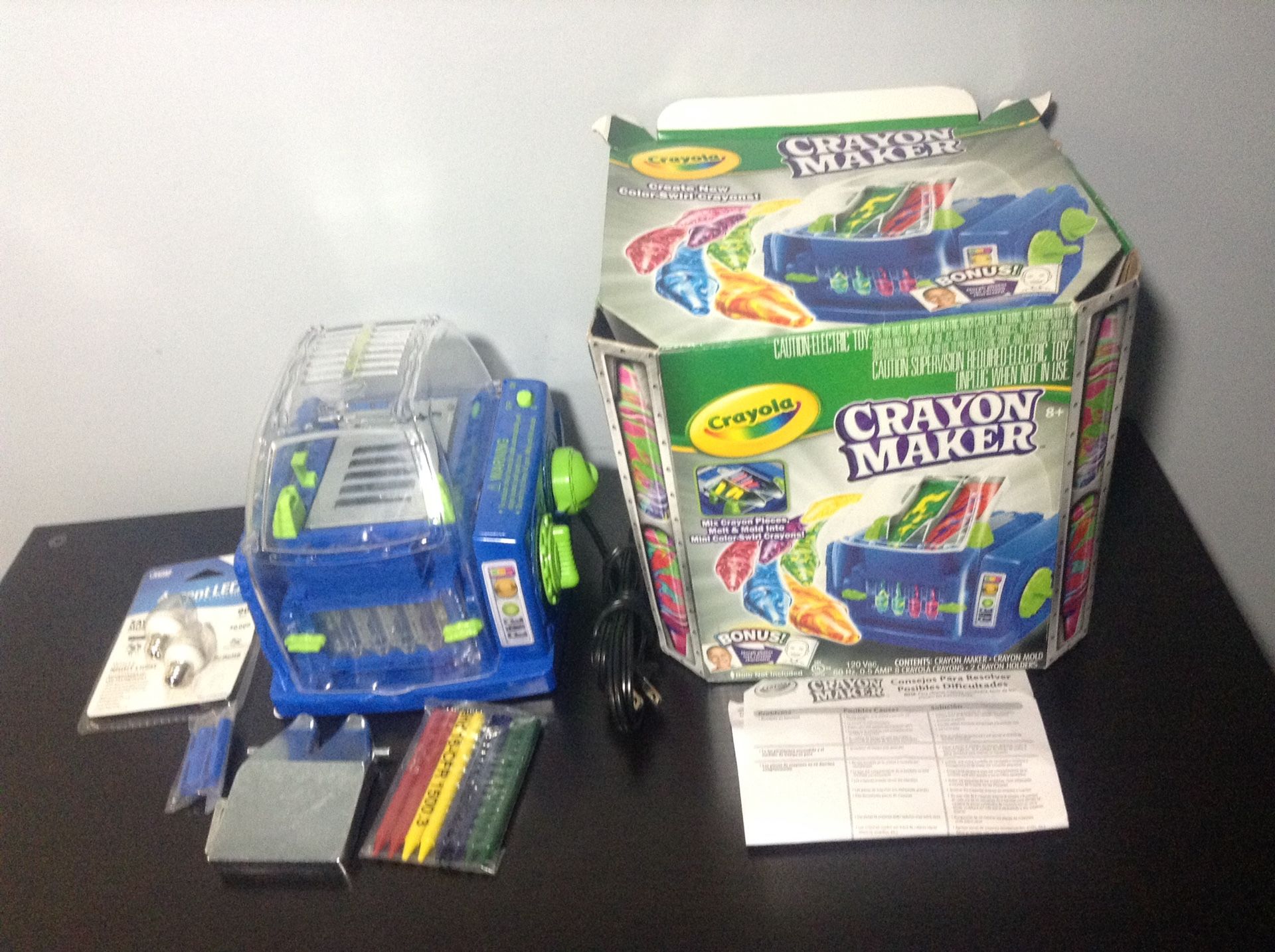 Toys R Us Crayon Maker