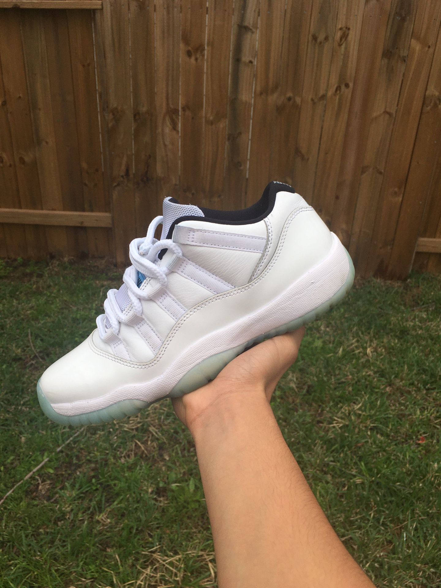 Jordan 11s for Sale in Houston, TX - OfferUp