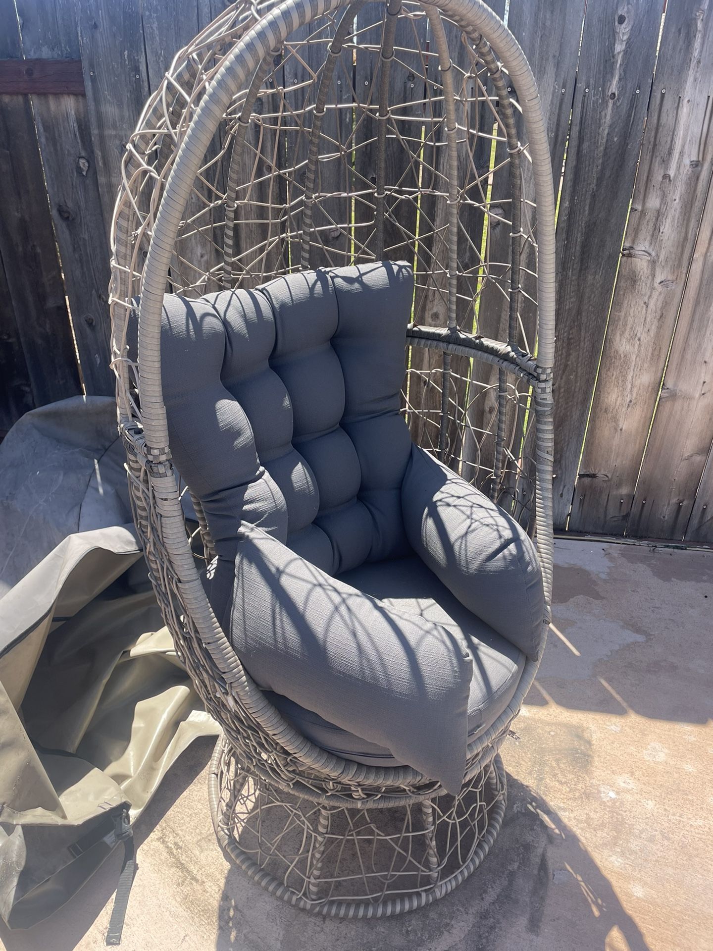 2 Beautiful Wicker Chairs for Sale in Escondido, CA - OfferUp