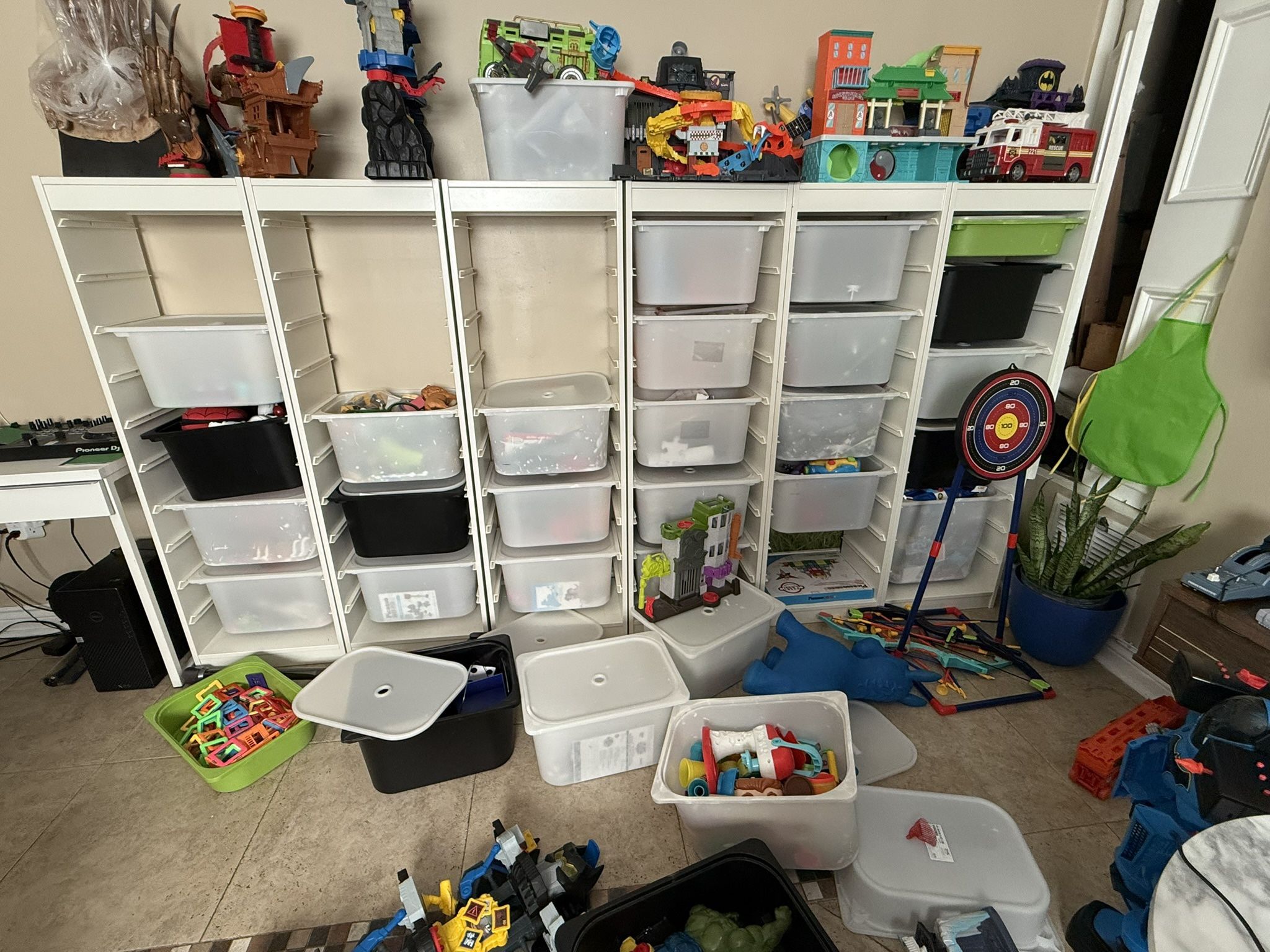 FREE BOY TOYS (AGE 5-10) for Sale in Hollywood, FL - OfferUp