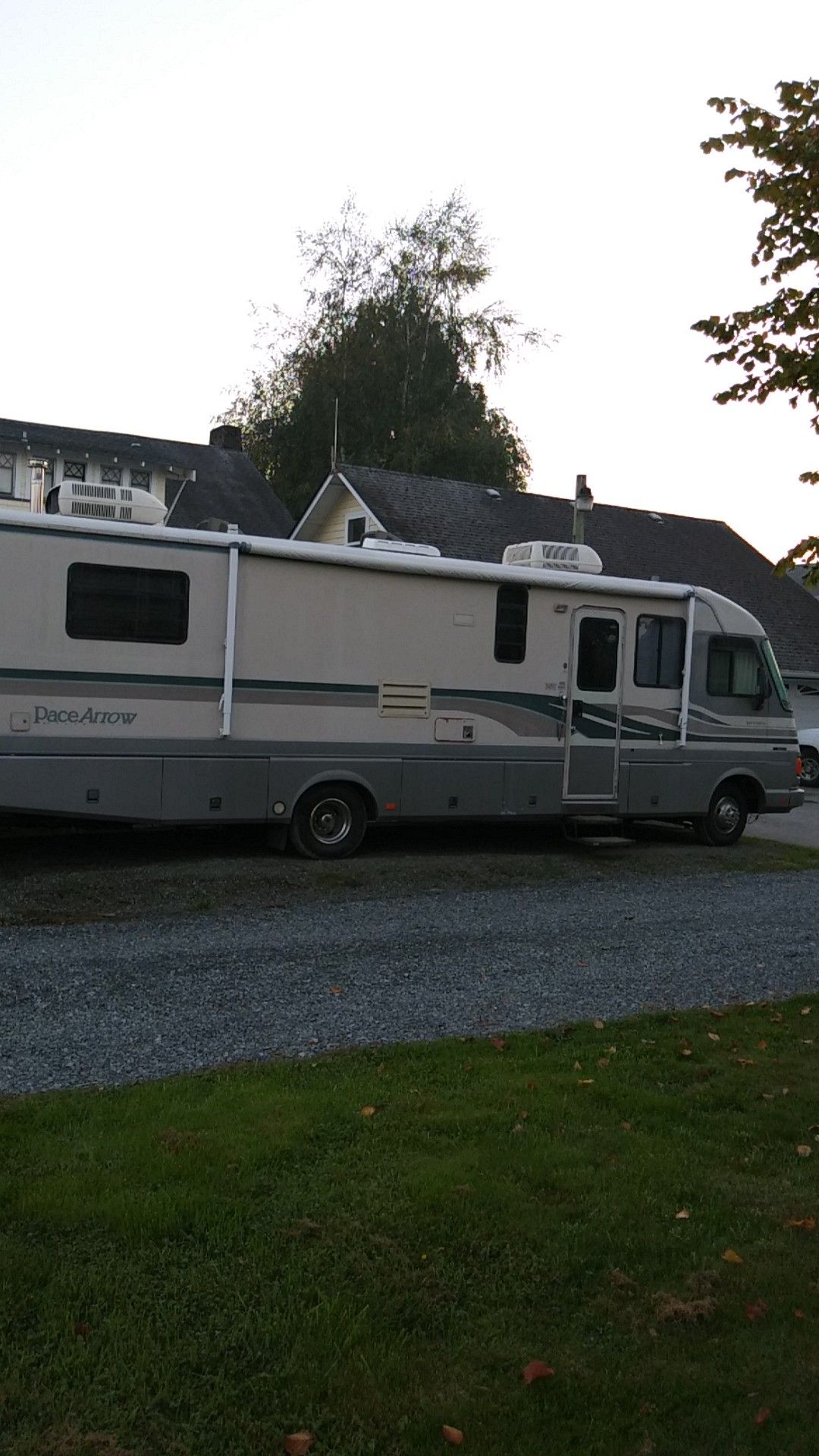 1994 Pace Arrow by fleetwood for Sale in Edgewood, WA - OfferUp