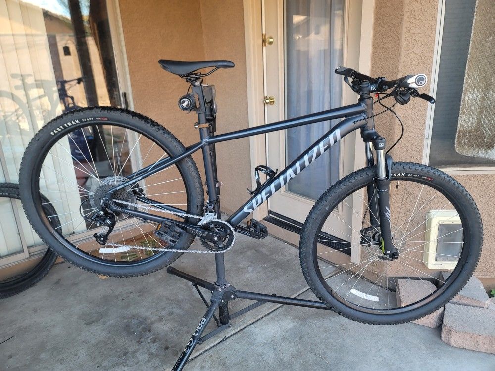 SPECIALIZED ROCKHOPPER SPORT 29ER (LARGE FRAME) for Sale in Mesa, AZ ...