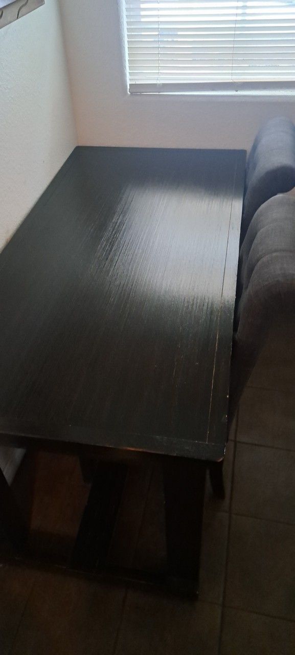 HEAVY DUTY TABLE..2 CHAIRS BUT 1 CHAIR NEEDS REPAIR..150...CHECK OUT MY ...