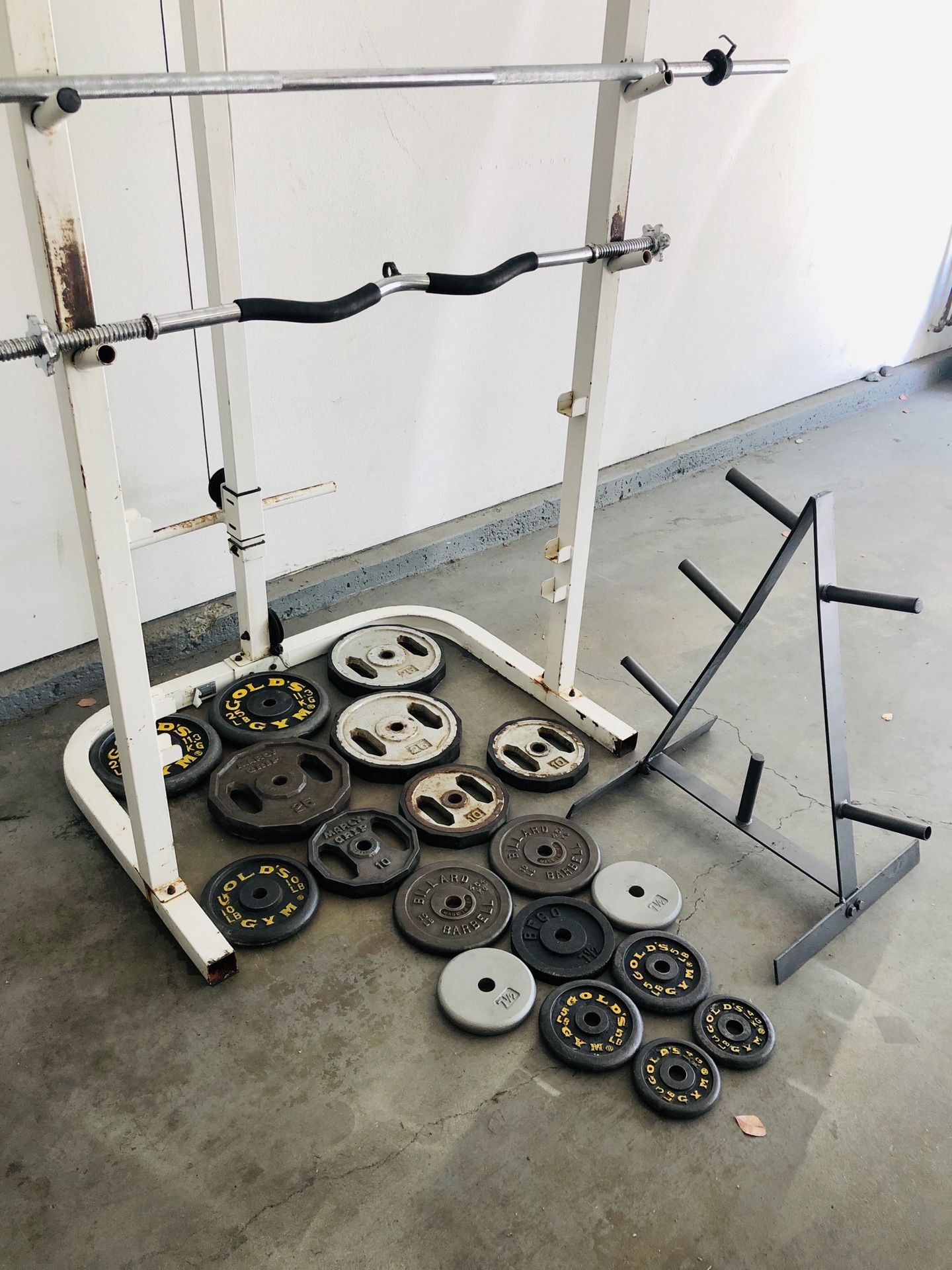Weider Pro 355 squat rack with weights, 6 foot barbell, 4 foot curl bar ...