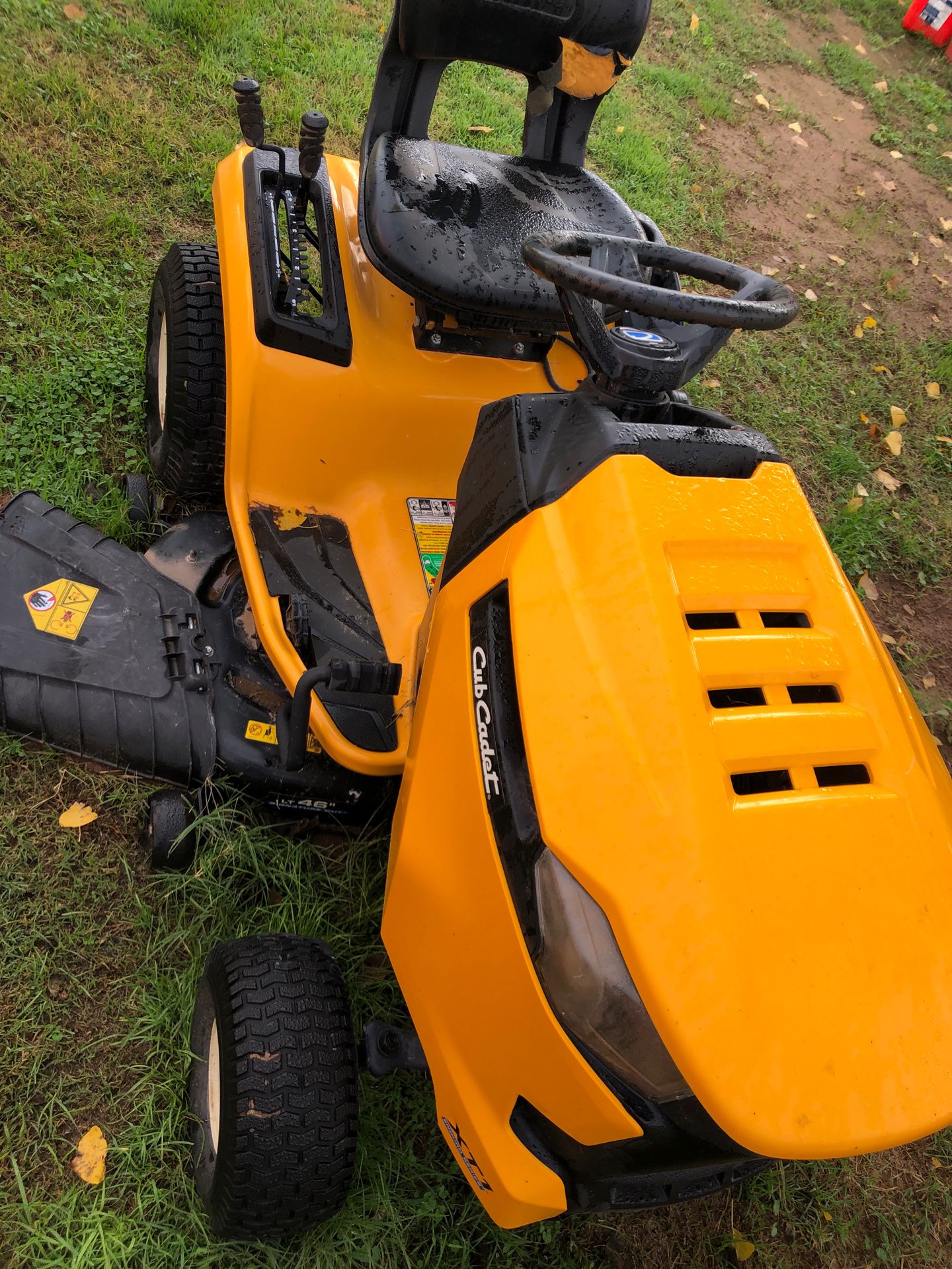 2016 cub cadet xt1 46” mower for Sale in Buckeye, AZ - OfferUp