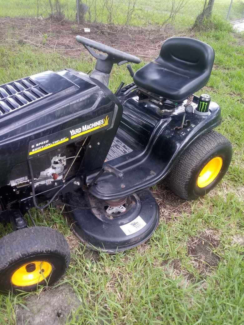 Mtd 6 speed shift,yard machine.38inch dual blade .13.5 horse power ...